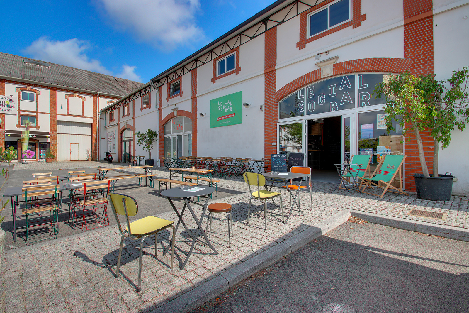 Social Bar Biarritz - Bar d'ambiance au cœur du quartier des Docks de ...